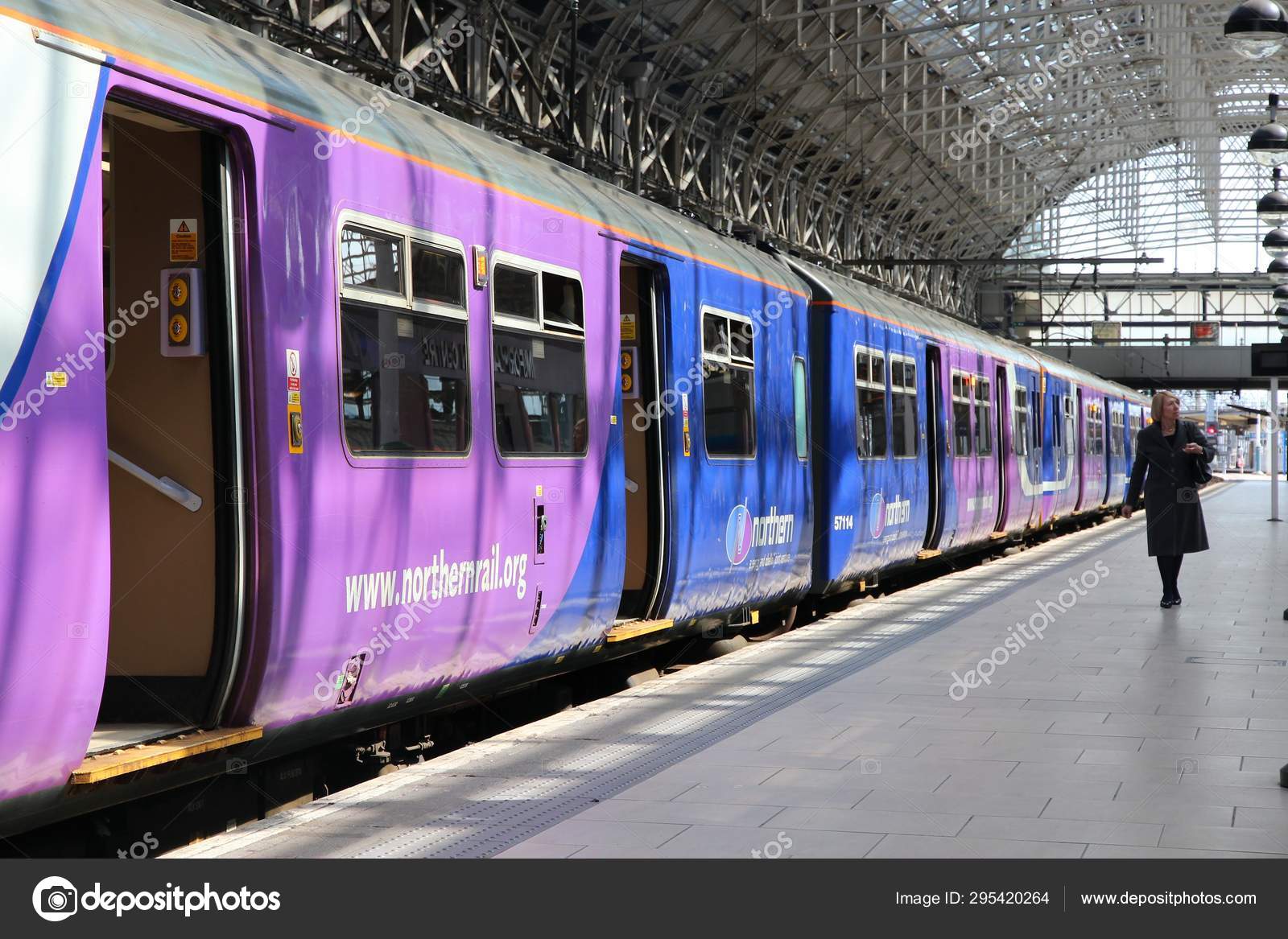 Northern Rail UK – Stock Editorial Photo © tupungato #295420264
