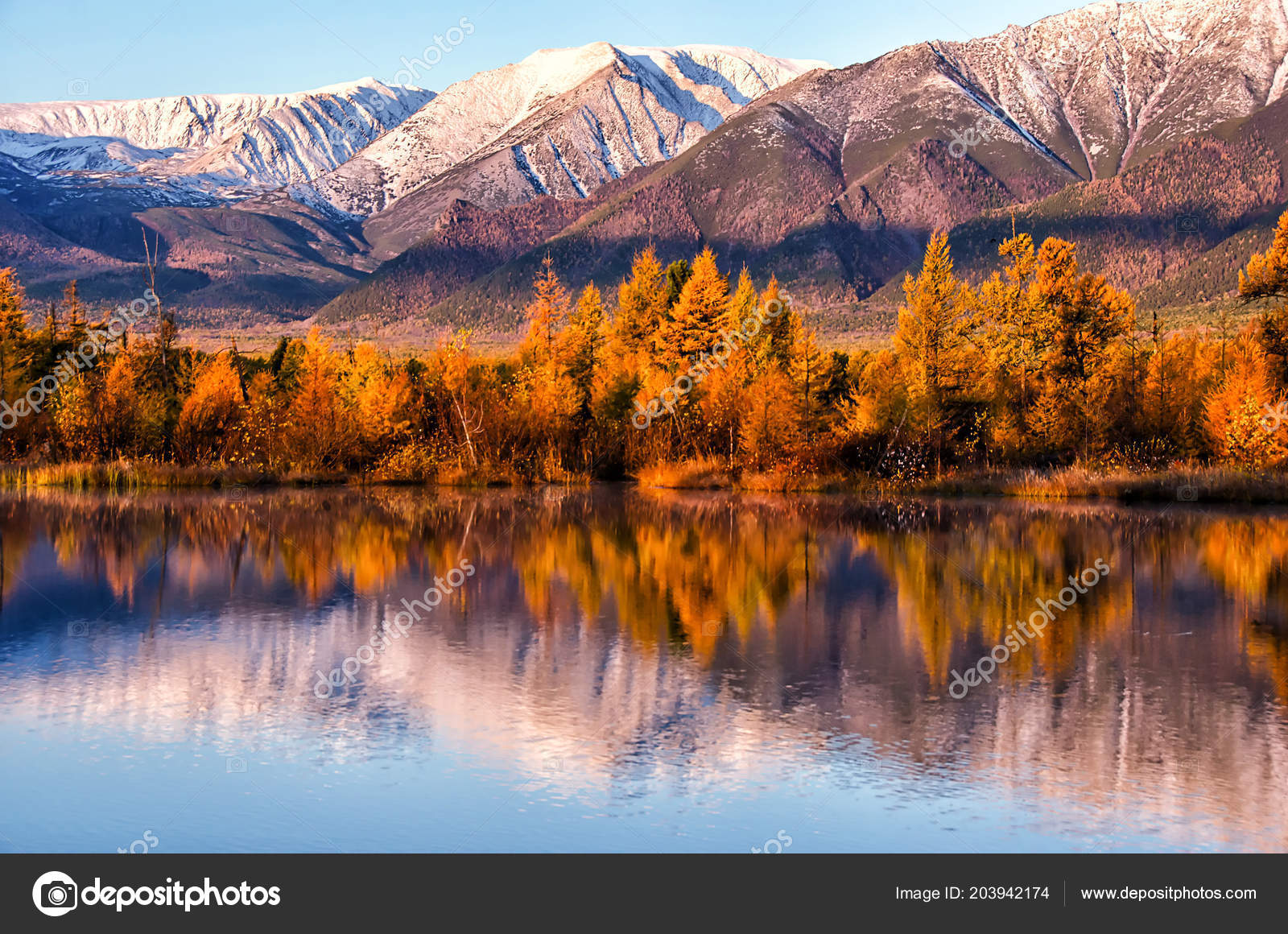 Lake Baikal Mountains Siberia Clouds Weather Reflection Russia — Stock ...