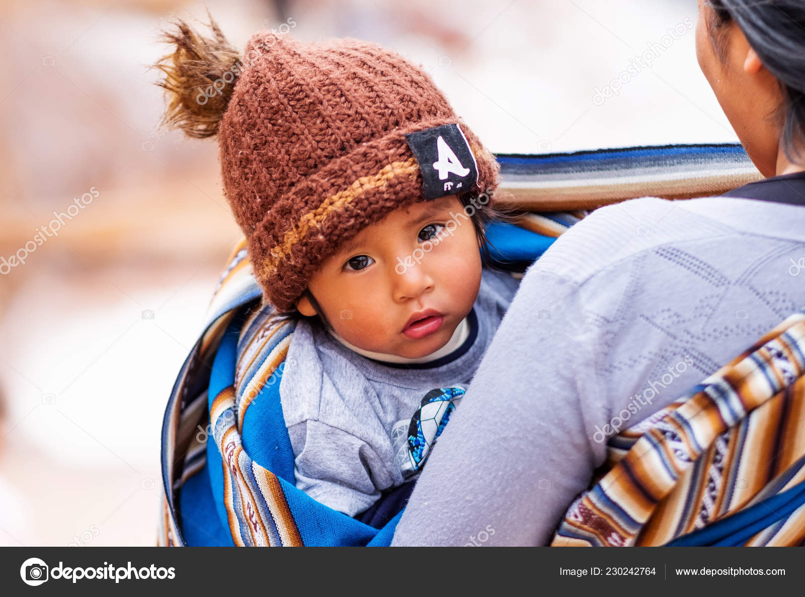 Cute peruvian child – Stock Editorial Photo © GekaSkr #230242764