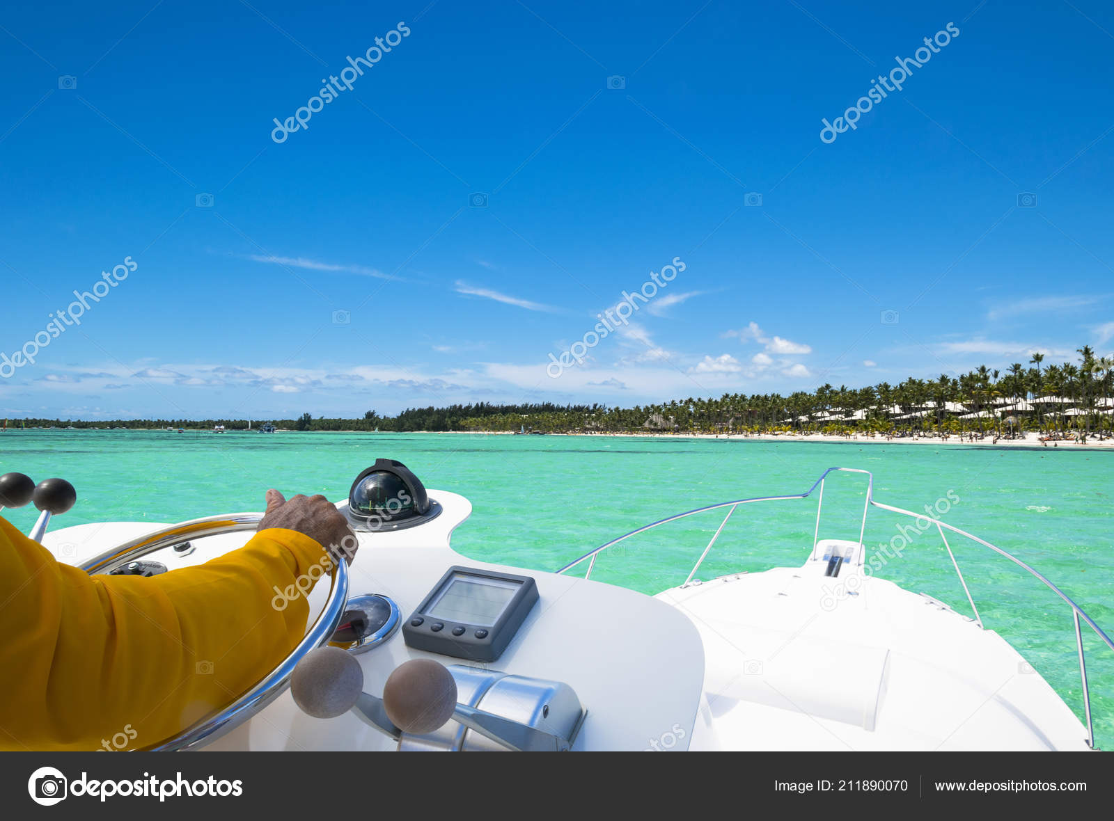 Hand Captain Steering Wheel Motor Boat Blue Ocean Fishery Day — Stock ...