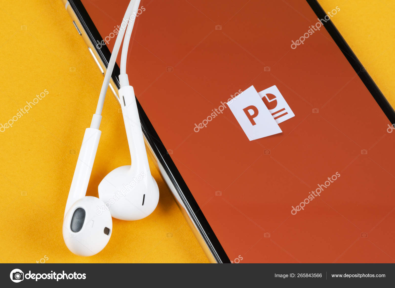 Microsoft office Powerpoint application icon on Apple iPhone X screen ... Microsoft office Powerpoint application icon on Apple iPhone X screen ...