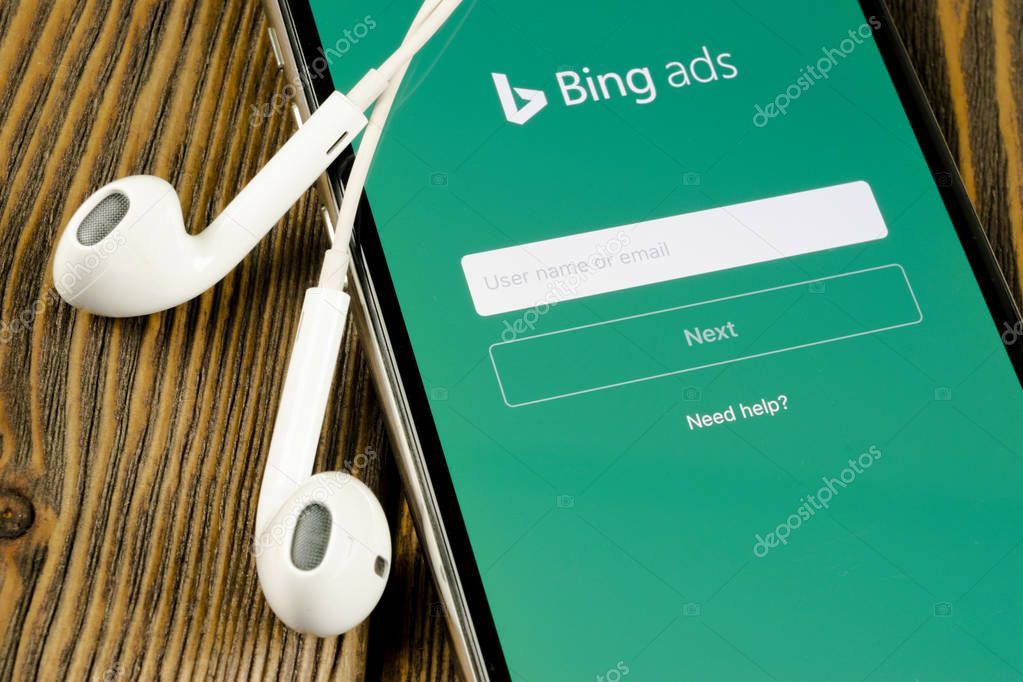 Icono de aplicaci n de Bing en el primer plano de la pantalla del iPhone X de Apple. Icono de ...