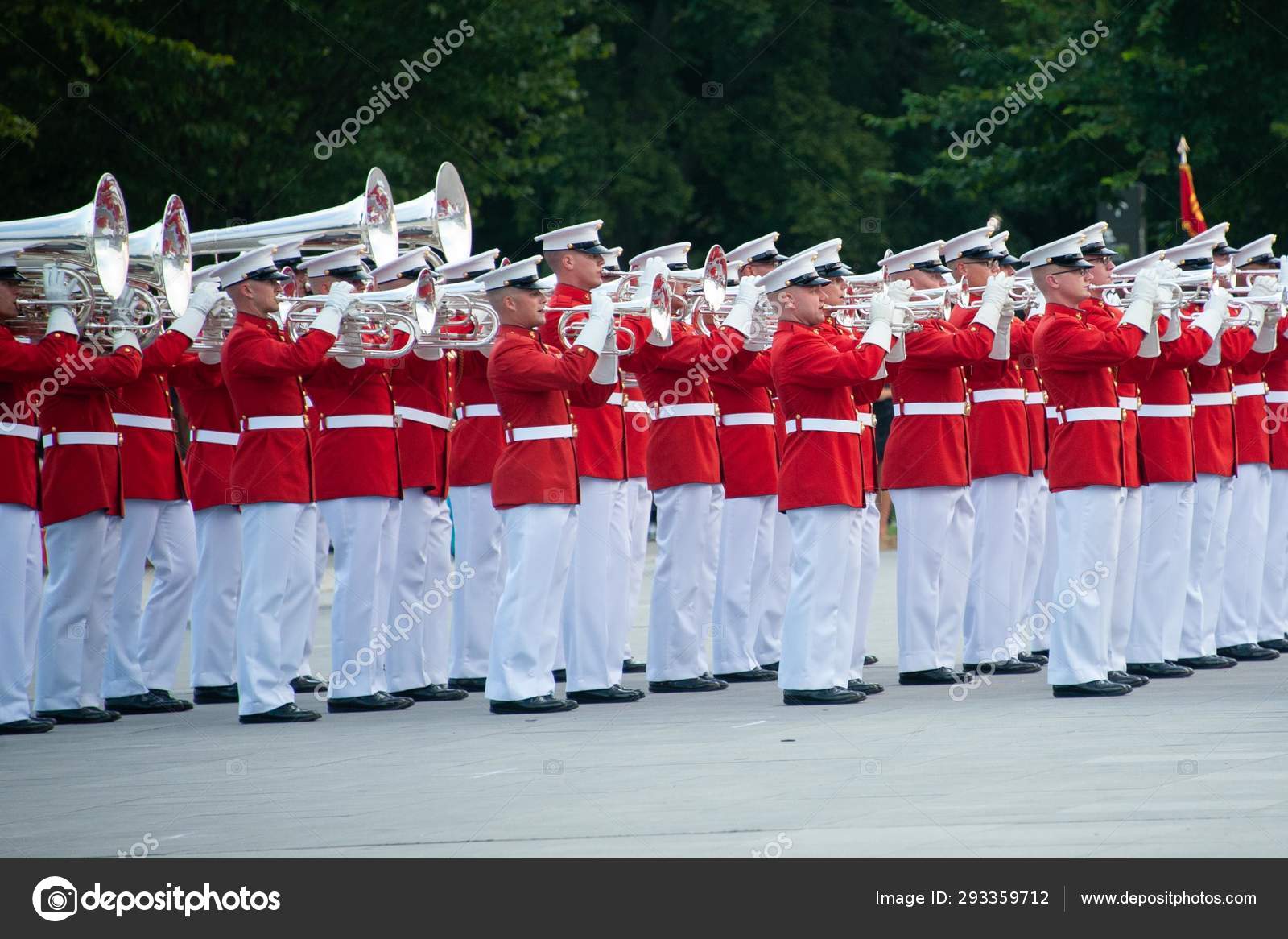 Marine Corps Sunset Parade Featuring Commandant's Own — Stock Editorial ...