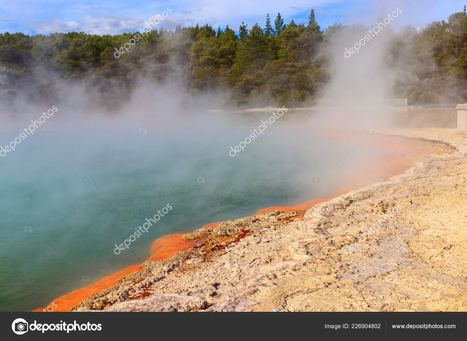 Bubbling Geothermal Champagne Pool Wai Tapu Termal Wonderland Rotorua ...