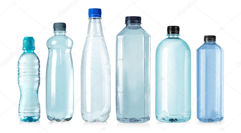 botellas de agua de plástico aisladas 2023