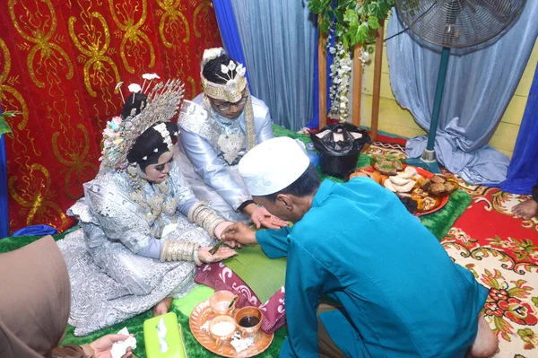 Bugis Stock Photos, Royalty Free Bugis Images | Depositphotos®