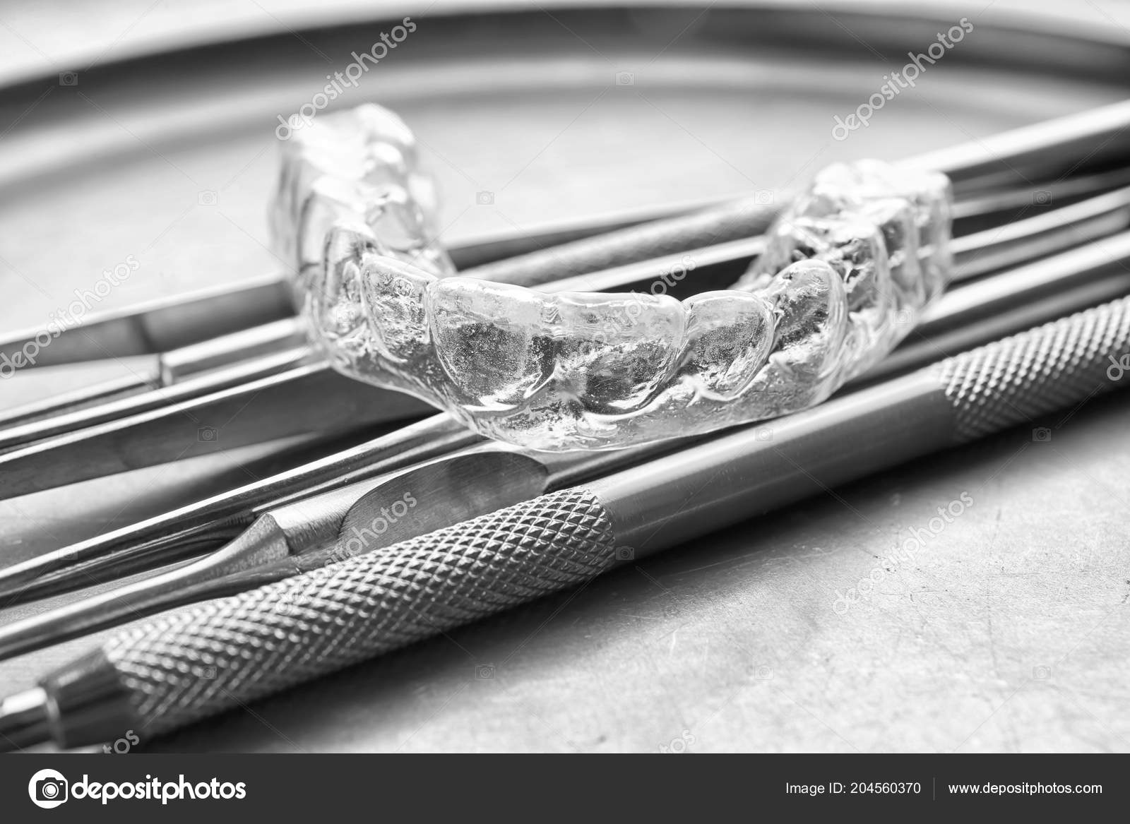 Bandeja Con Instrumentos Dentales Férula Oclusal Primer Plano — Foto de ...