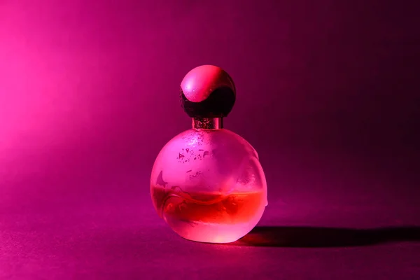 Broken perfume Stock Photos, Royalty Free Broken perfume Images ...