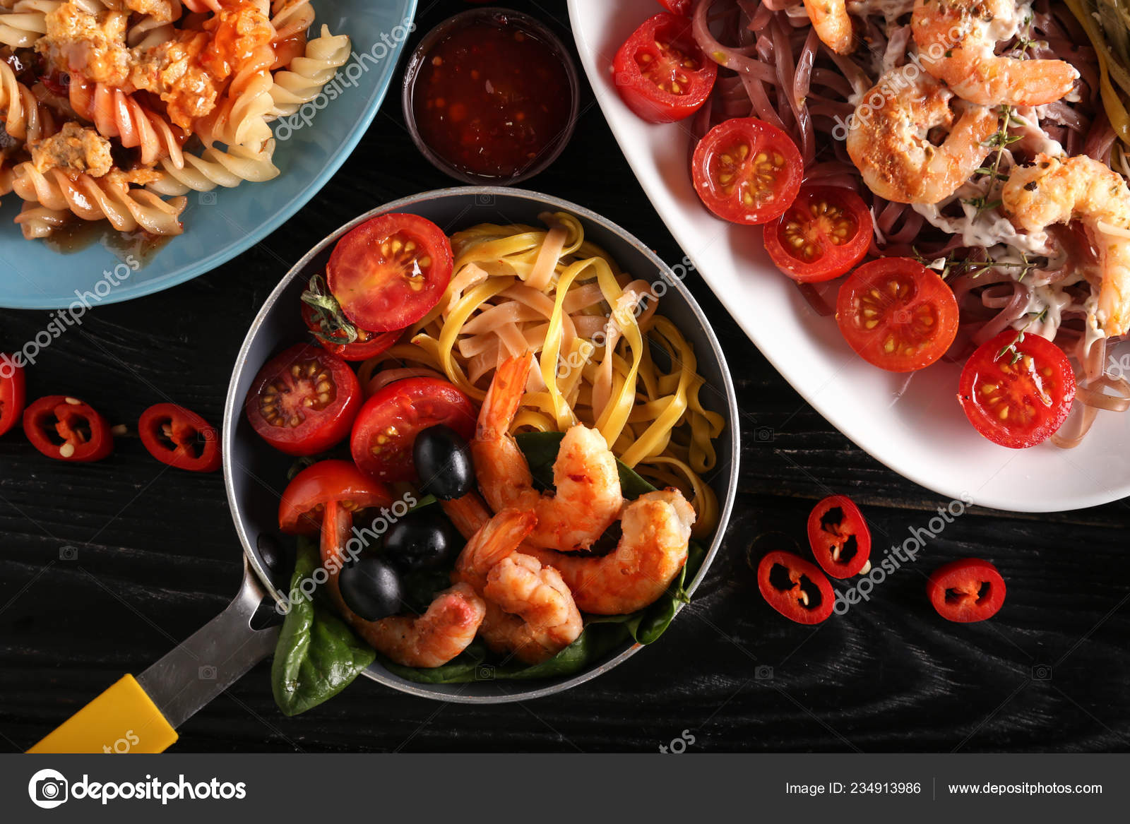 Plates Different Pasta Table Top View Stock Photo by ©serezniy 234913986