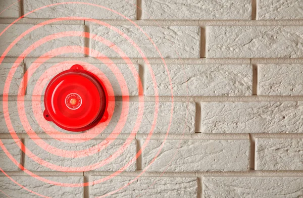 Installed smoke alarm Stock Photos, Royalty Free Installed smoke alarm ...
