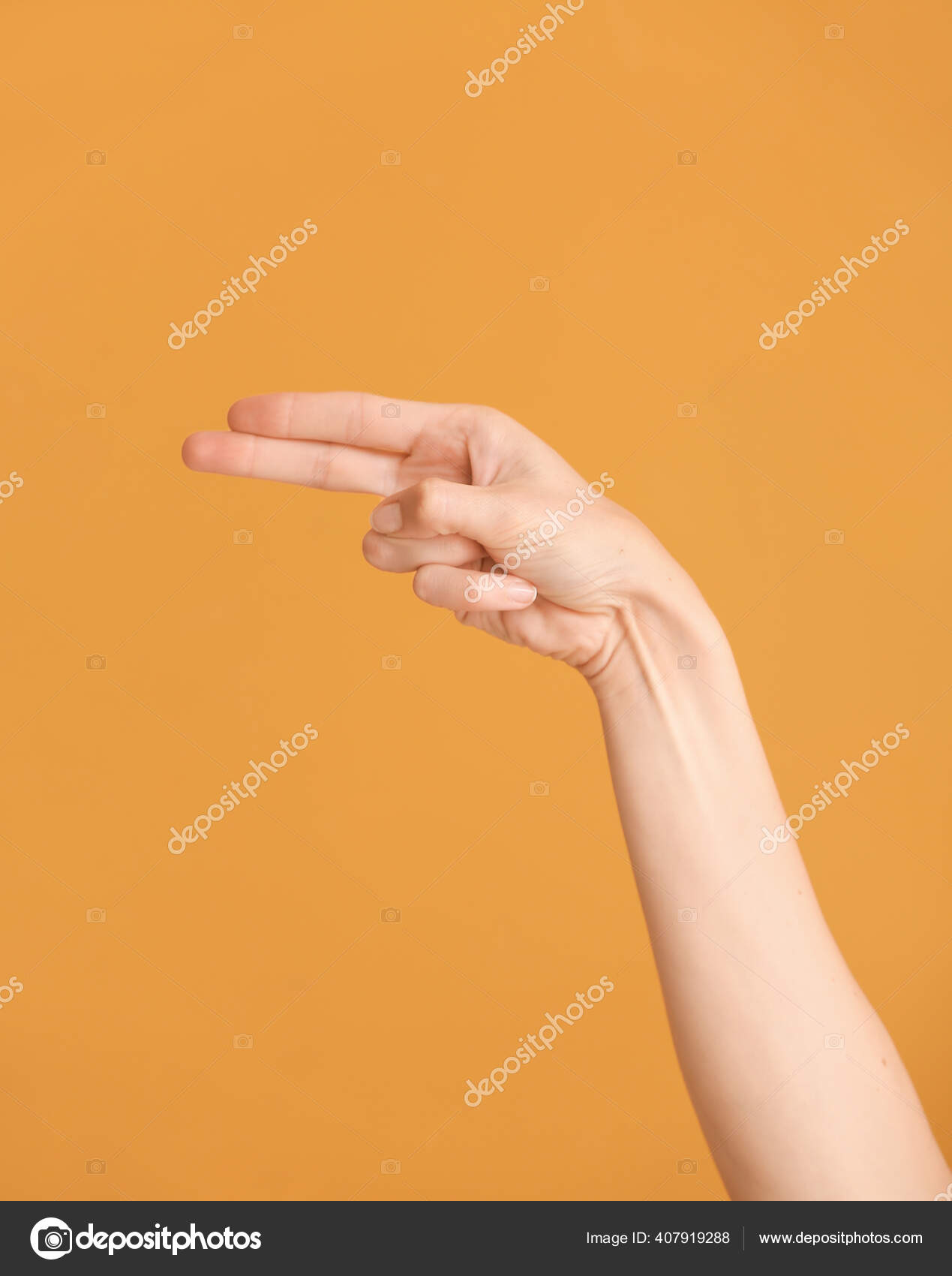 Mano Que Muestra Letra Sobre Fondo Color Alfabeto Del Lenguaje — Foto ...