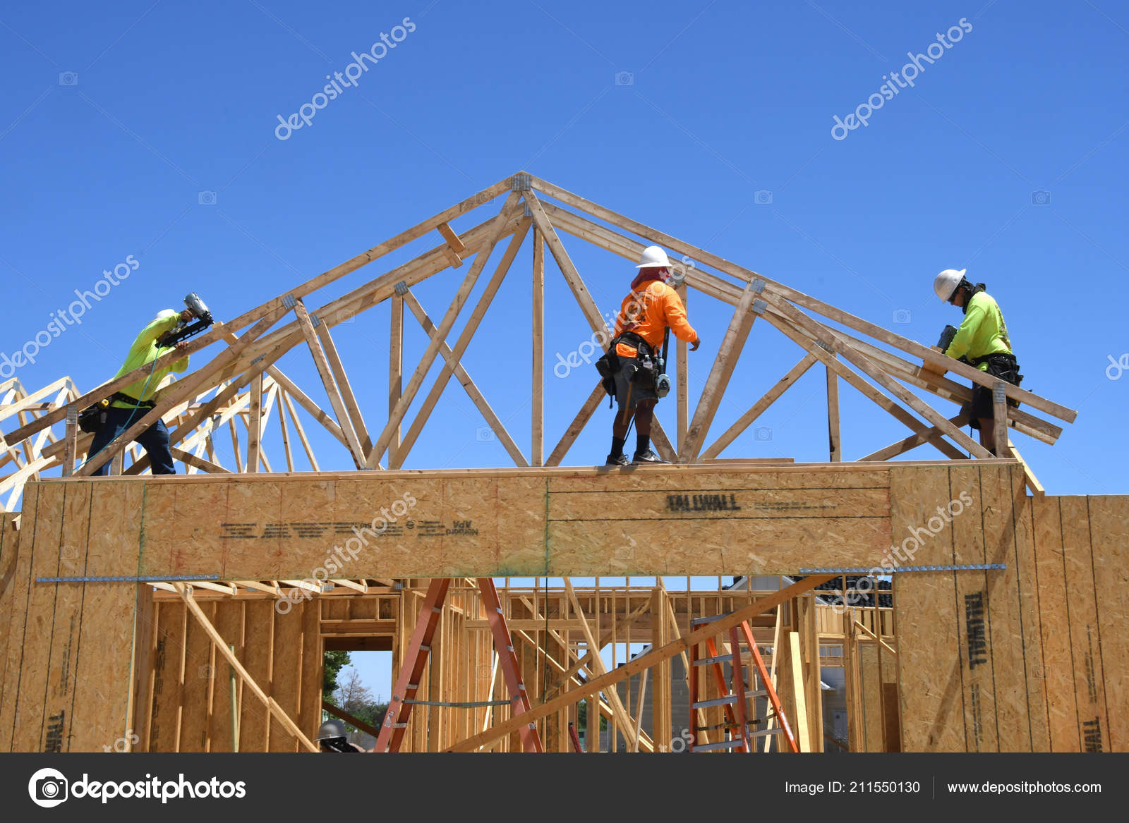 New Construction Framing Being Assembled Crew Construction Company ...