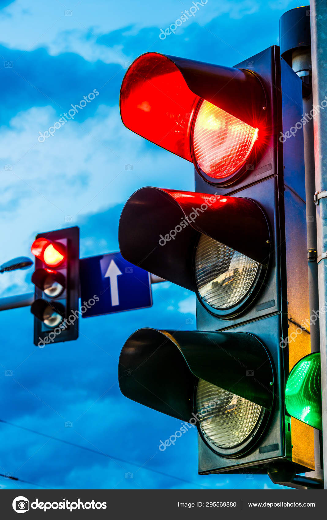 Traffic lights over urban intersection — Stock Photo © monticello ... Traffic lights over urban intersection — Stock Photo © monticello ...