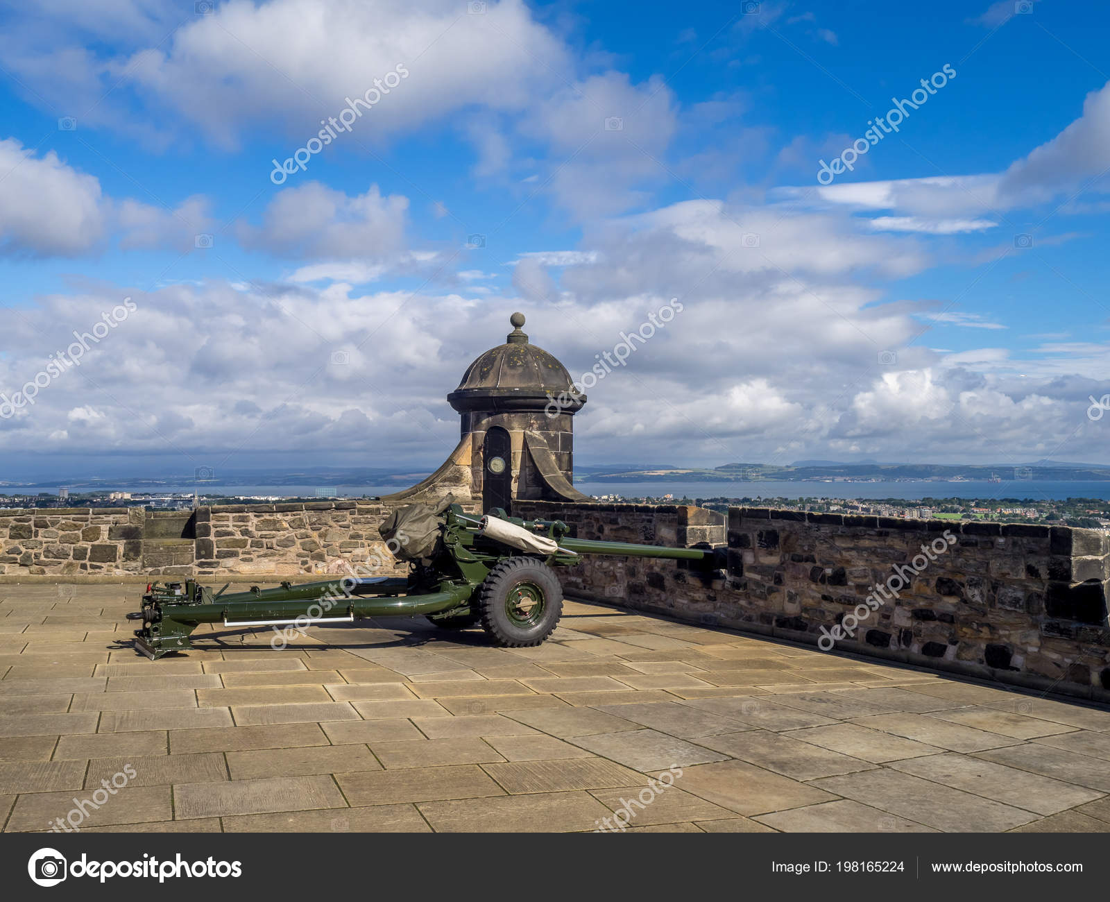 Edinburgh Scotland July One O'clock Gun Edinburgh Castle July 2017 ...