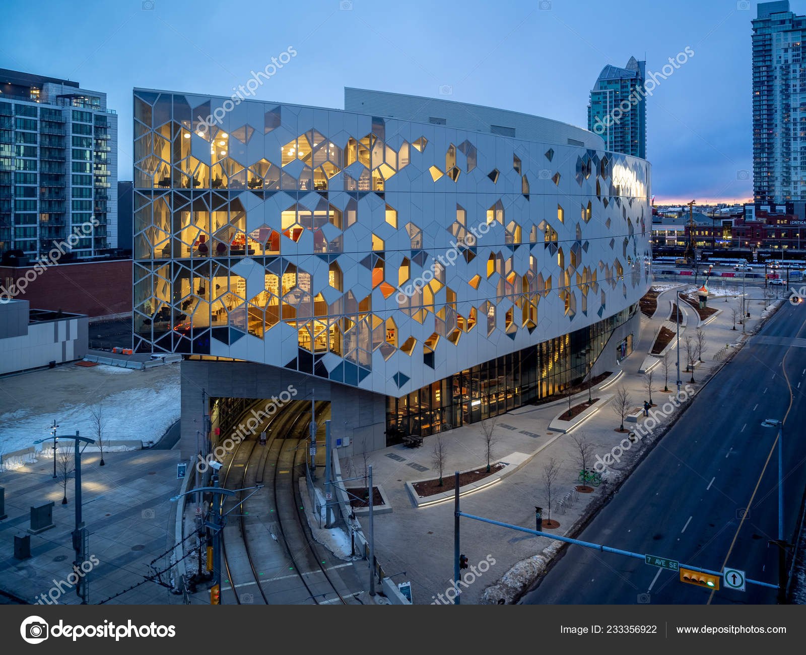 Calgary Alberta Calgary Transit Lrt Train Using Tunnel New Calgary ...