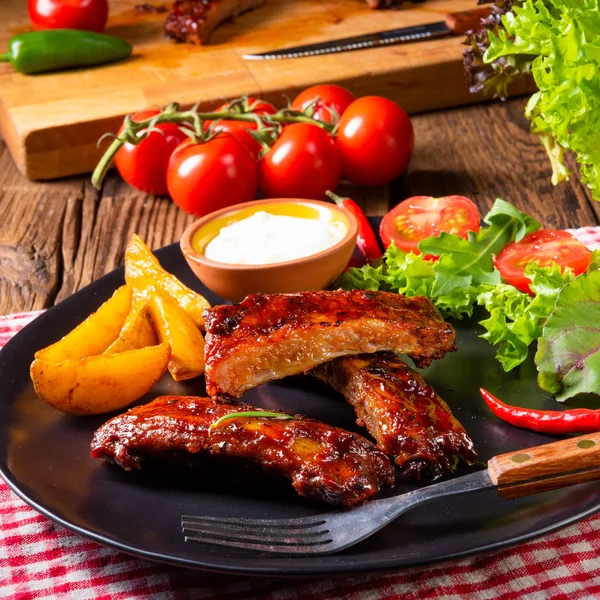 Bbq plate Stock Photos, Royalty Free Bbq plate Images | Depositphotos