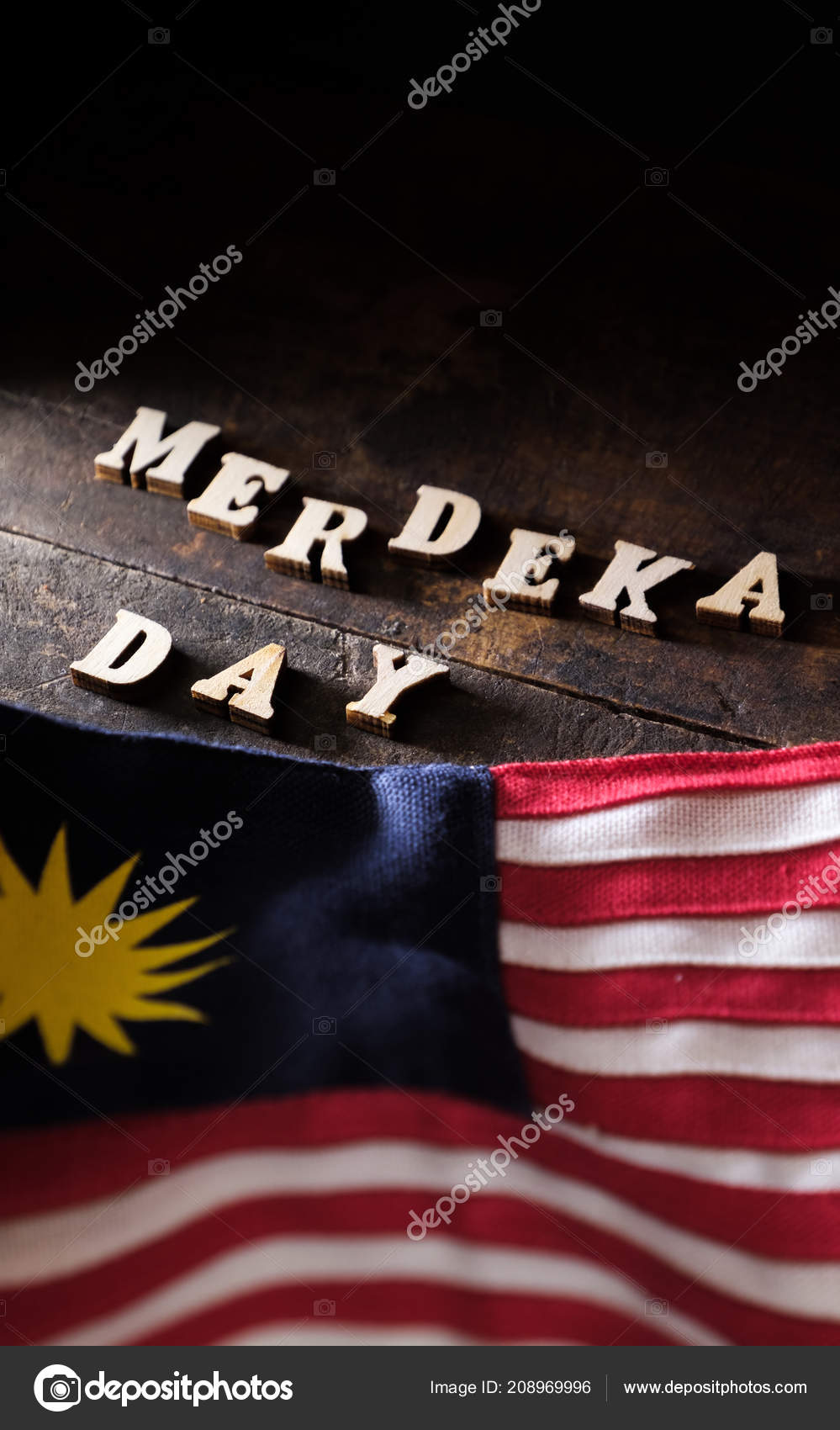 Malaysian Flag Merdeka Independence Day Text Wooden Boards — Stock ...