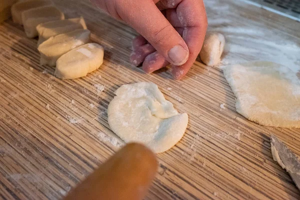 Deeg voor knoedels Stock Photos, Royalty Free Deeg voor knoedels Images ...