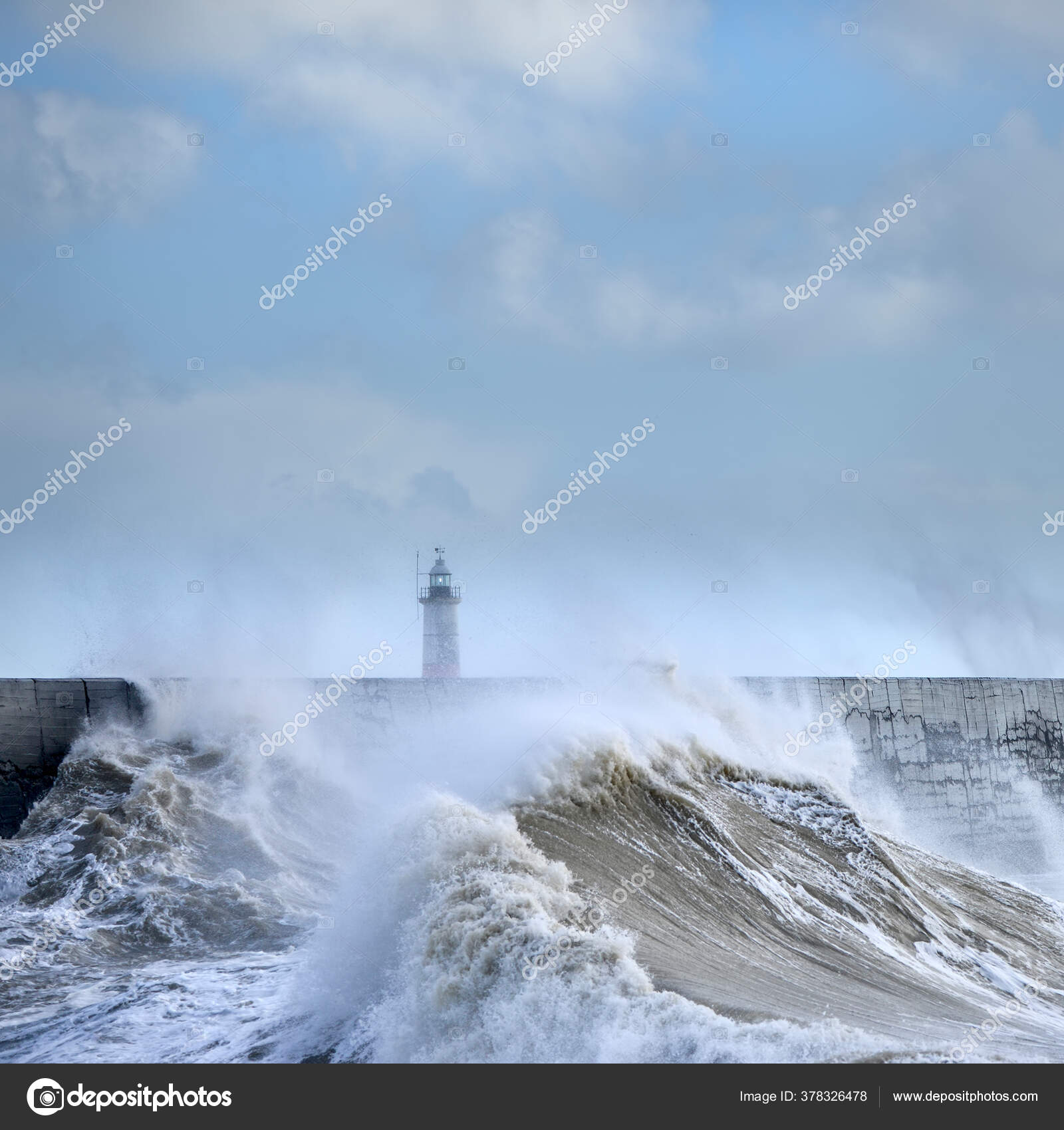 Huge Waves Crash Harbour Wall Lighthouse Huge Storm English Coastline ...