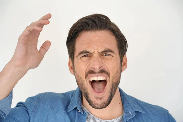 Uomo che mostra il pugno di grido Foto Stock, Uomo che mostra il pugno ...