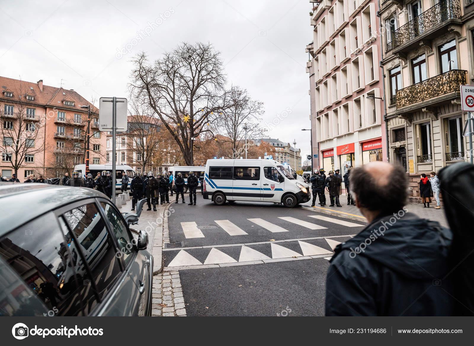 Police officers securing the zone before protest – Stock Editorial ...