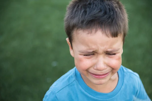 Kid crying Stock Photos, Royalty Free Kid crying Images | Depositphotos