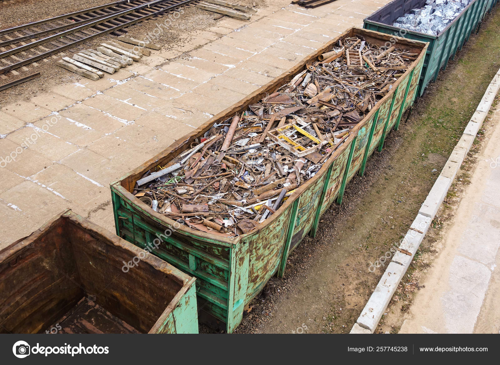 Garbage Train | ppgbbe.intranet.biologia.ufrj.br