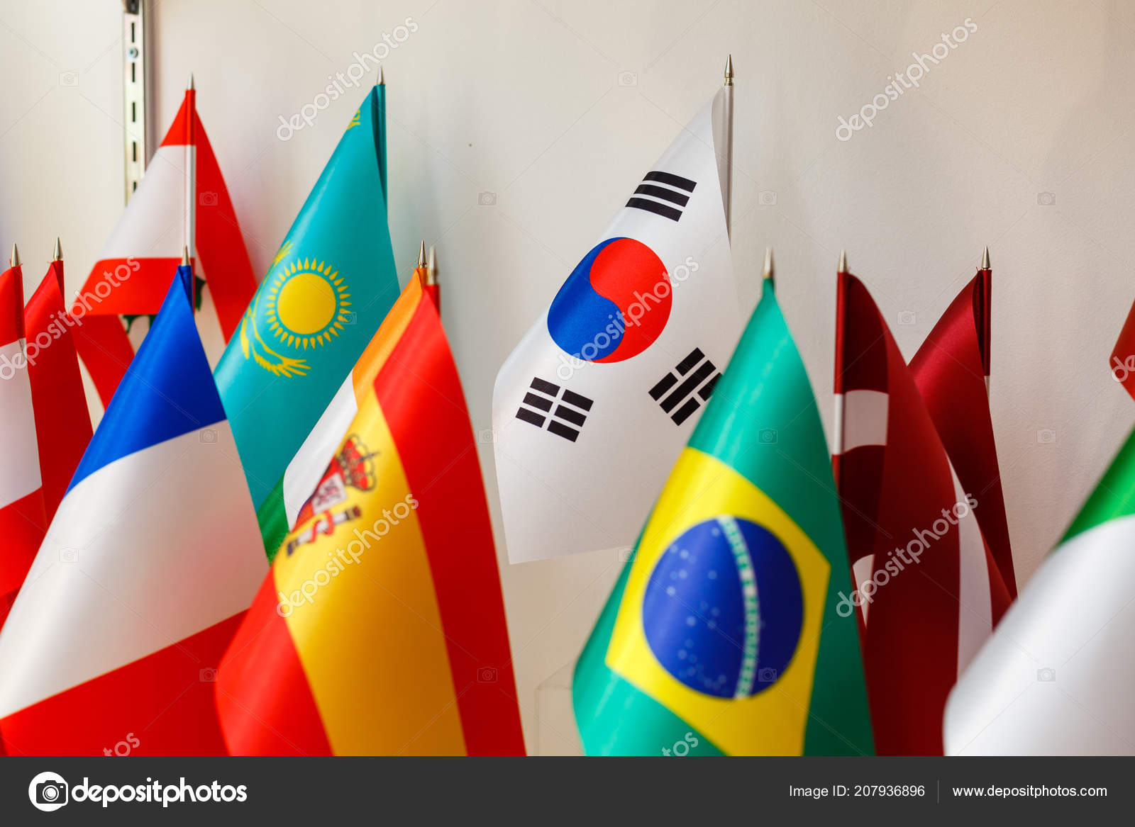 Agrupación Diversas Banderas Del Mundo: fotografía de stock © sinenkiy ...