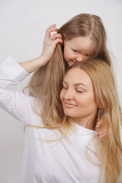 Mother daughter hair Stock Photos, Royalty Free Mother daughter hair Images | Depositphotos