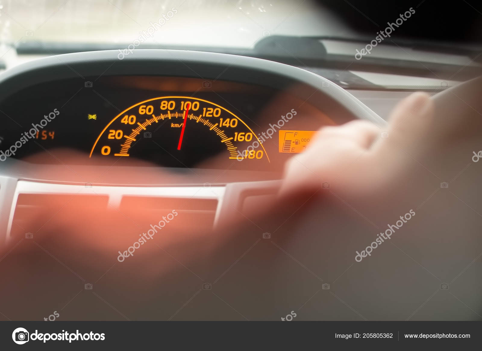 The speedometer of the car shows the mark of 100 — Stock Photo ...