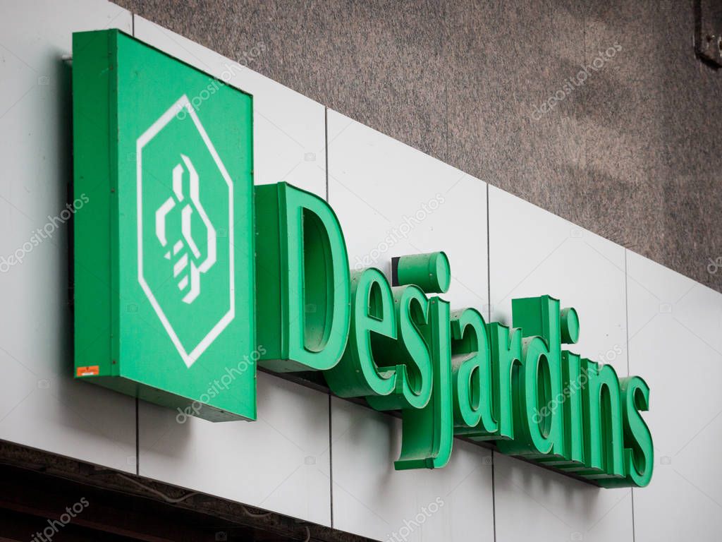 MONTREAL, CANADÁ - 5 DE NOVIEMBRE DE 2018: Desjardins Bank logo en su ...