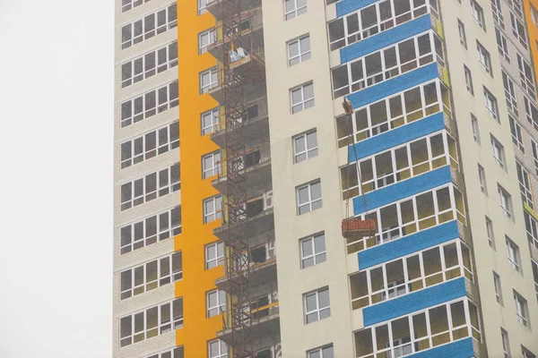 Painter painting high rise building Stock Photos, Royalty Free Painter ...