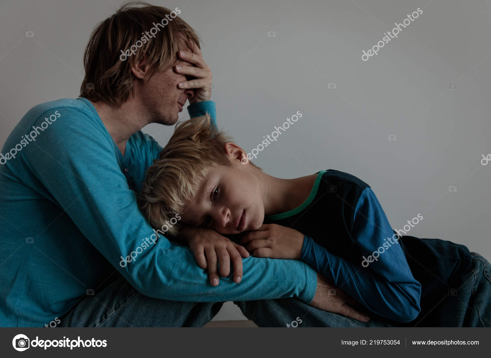 Sad child with stressed father, family problems, sorrow — Stock Photo ...