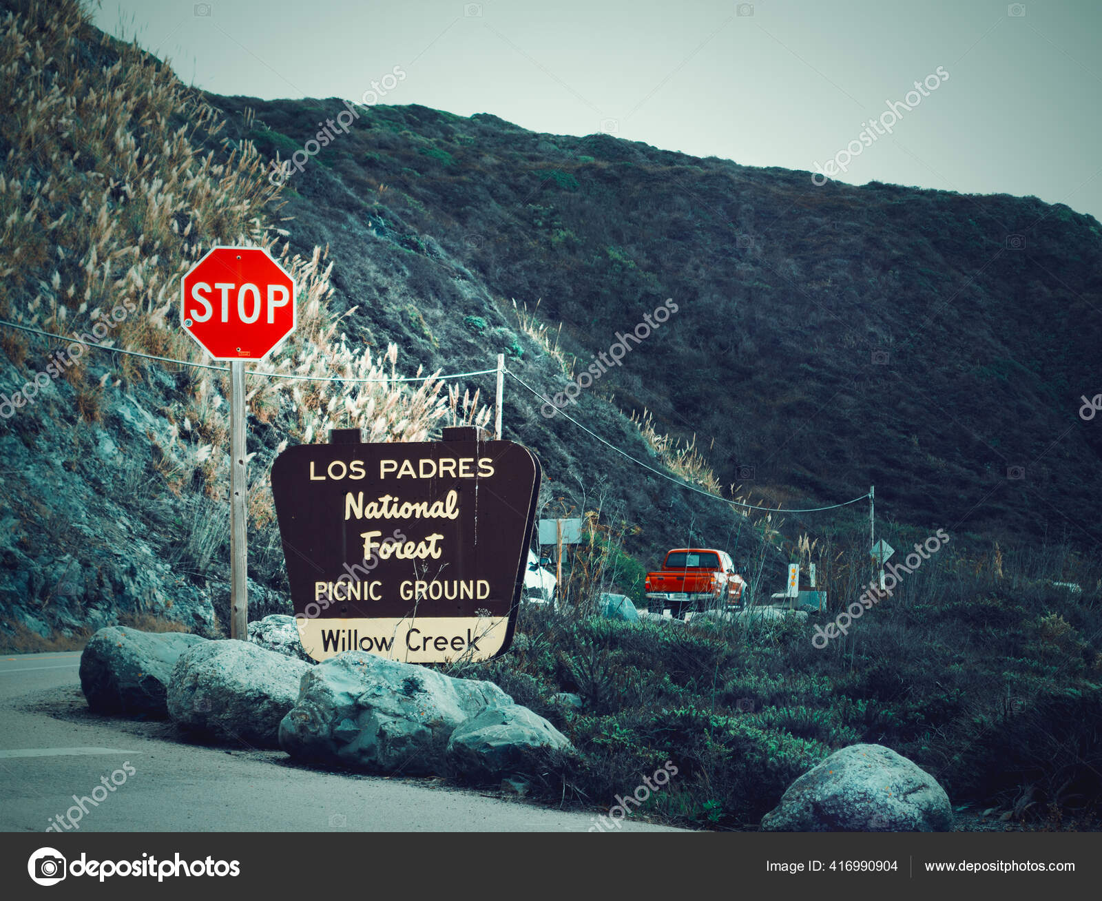 Los Padres National Forest Sign California Usa — Stock Photo © AlKan32 ...