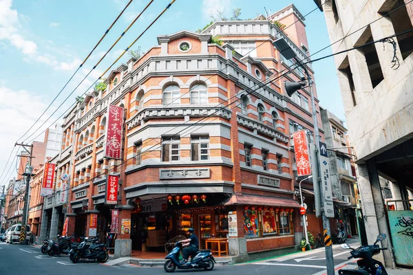 Dihua street Stock Photos, Royalty Free Dihua street Images | Depositphotos