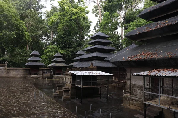 Ant temple Stock Photos, Royalty Free Ant temple Images | Depositphotos