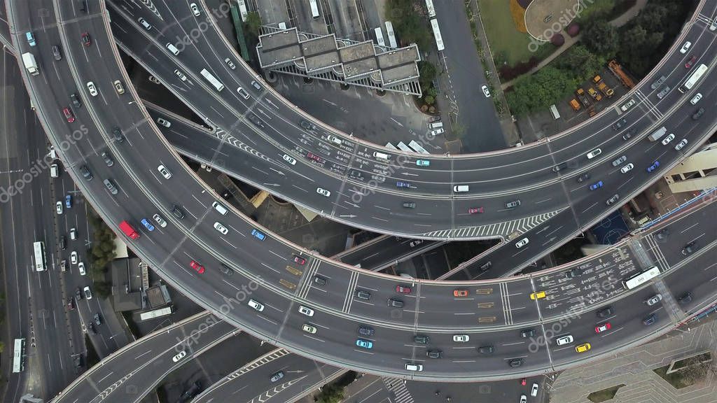Vista aérea de la rotonda del puente de Nanpu, Shanghai Downtown, Ch 2022