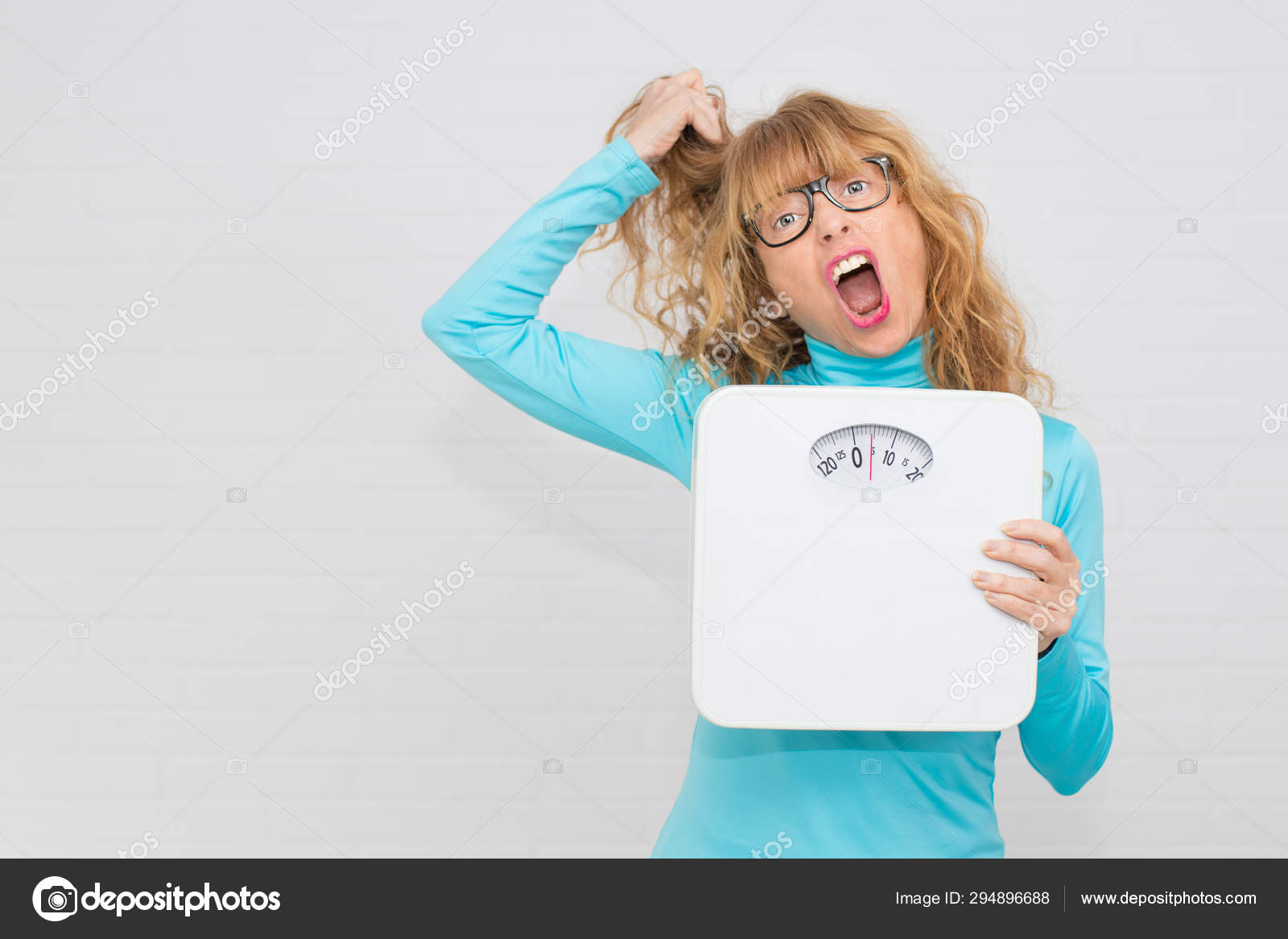 Woman Scale Screaming Stock Photo by ©carballo 294896688