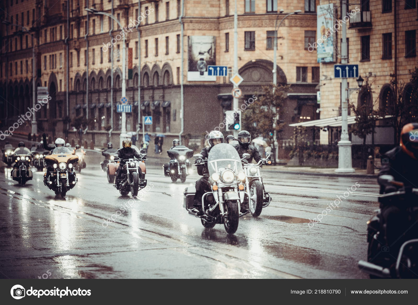 Minsk Belarus Oktober 2018 Group Bikers Riding American Motorbikes ...