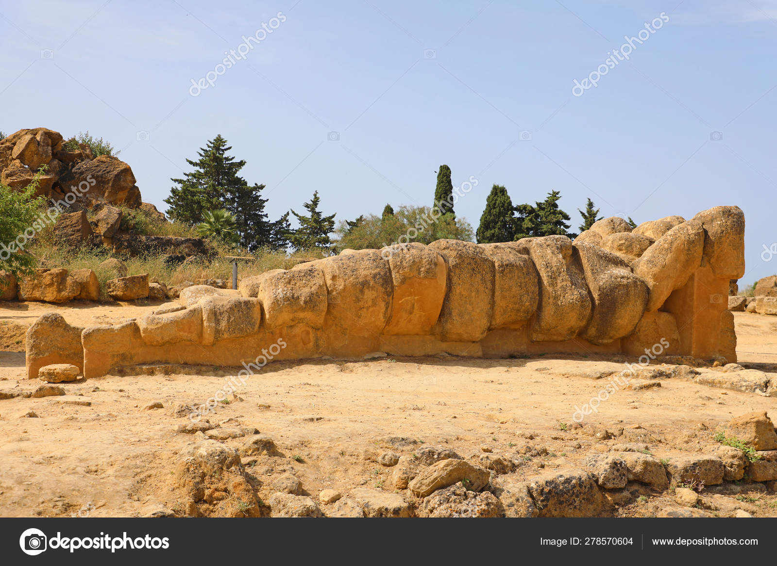 Giant Telamon, Atlas supporting statue of ruined Temple of Zeus in the ...