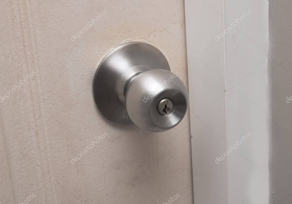 Pomo de puerta moderno básico con color plateado, concepto de diseño de ...