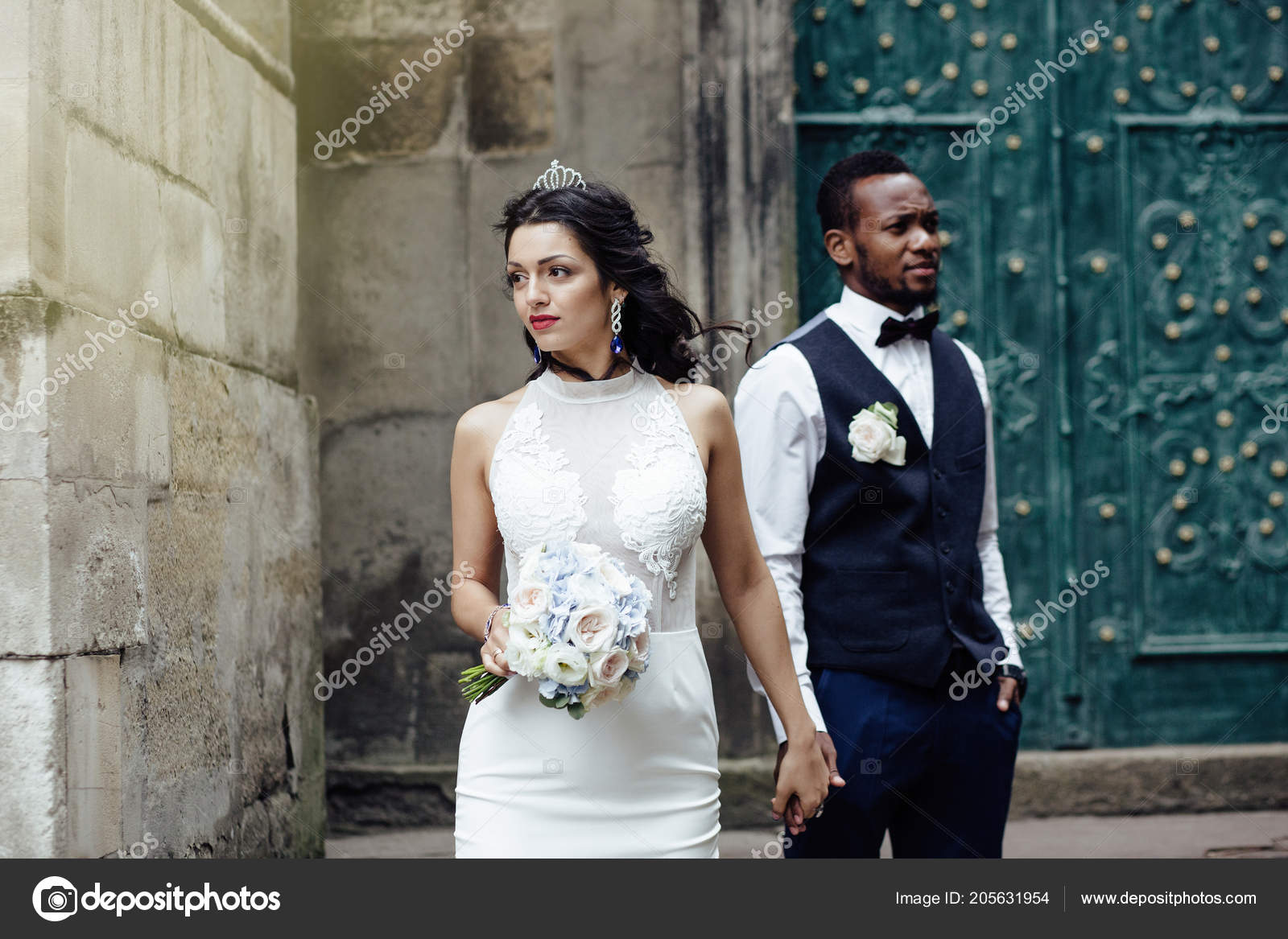 Wedding Day Stylish African Groom His Pretty Bride African Wedding ...