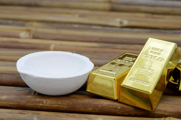 Refining gold Stock Photos, Royalty Free Refining gold Images ...