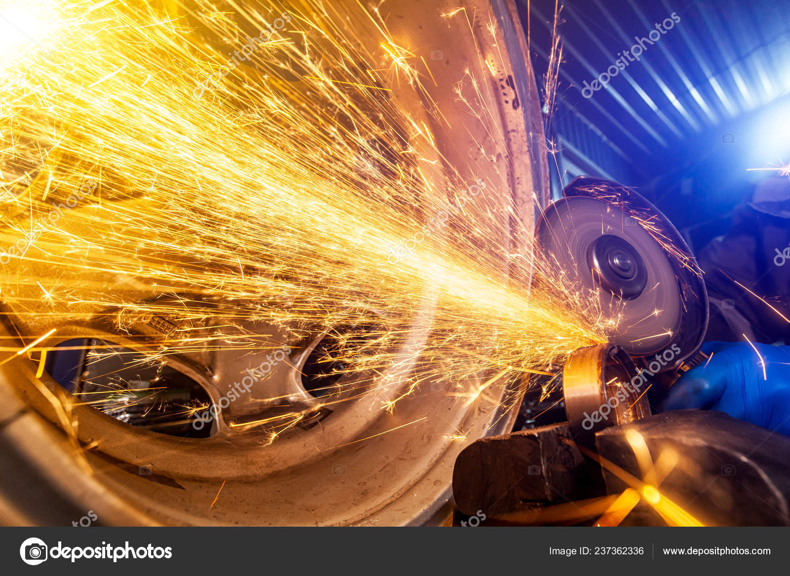 Close Car Mechanic Using Metal Grinder Cut Car Bearing Auto Stock Photo ...