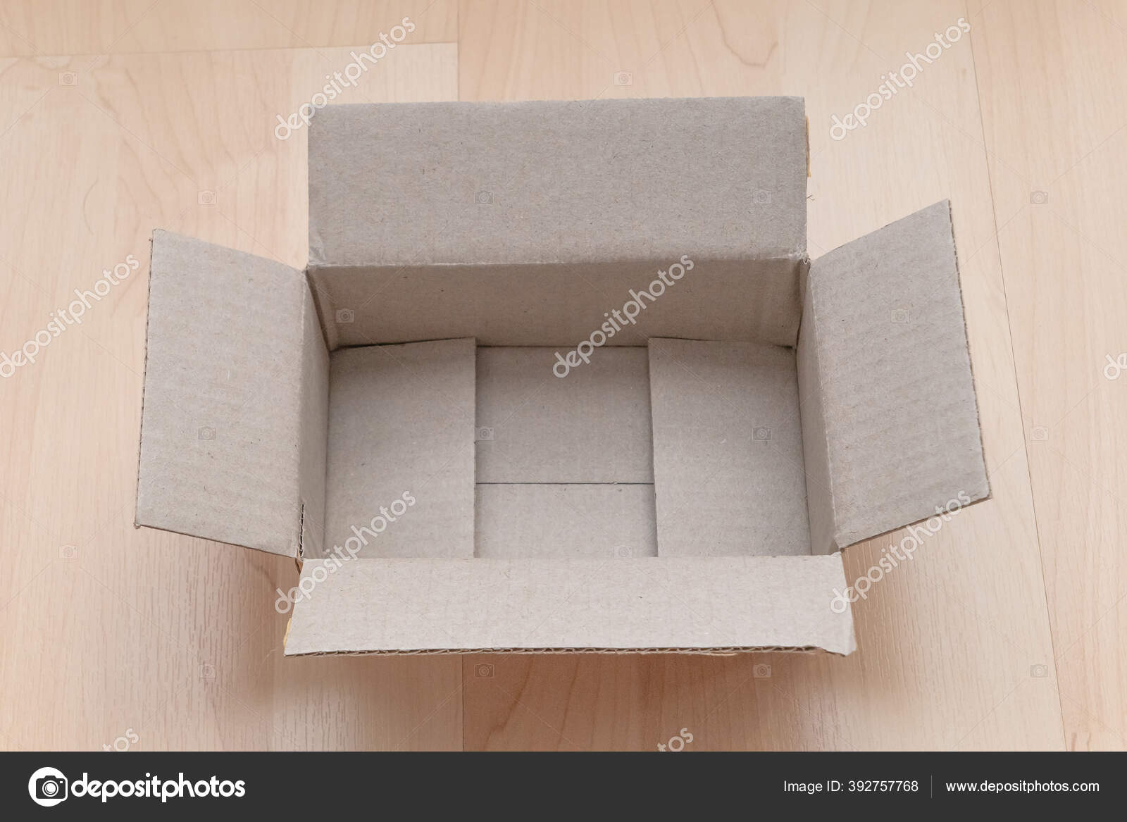 Caja Cartón Rectangular Abierta Vacía Sobre Fondo Madera Compras Línea ...