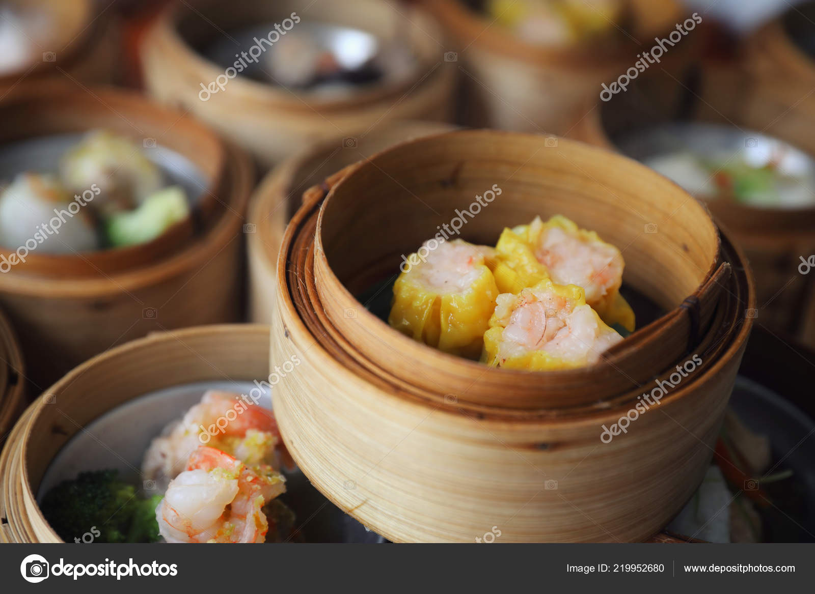 Dim Sum Wood Basket Chinese Food Stock Photo by ©piyato 219952680