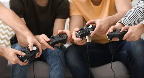 Homens games Stock Photos, Royalty Free Homens games Images | Depositphotos