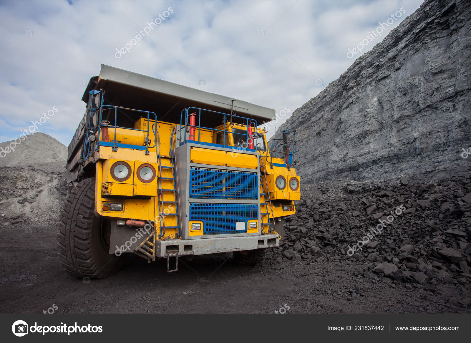 Coal Mining Trucks