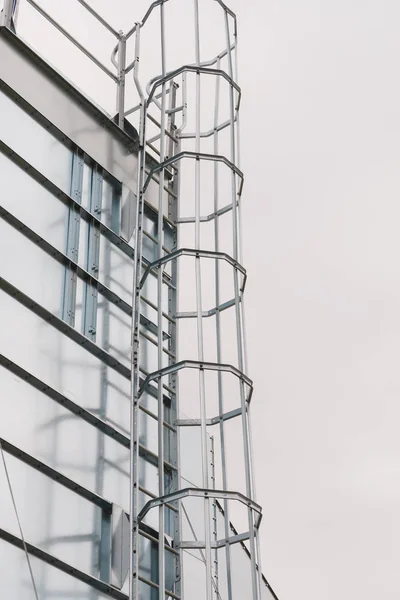 Industriële Metalen Ladder Met Ronde Bescherming Leuning ...
