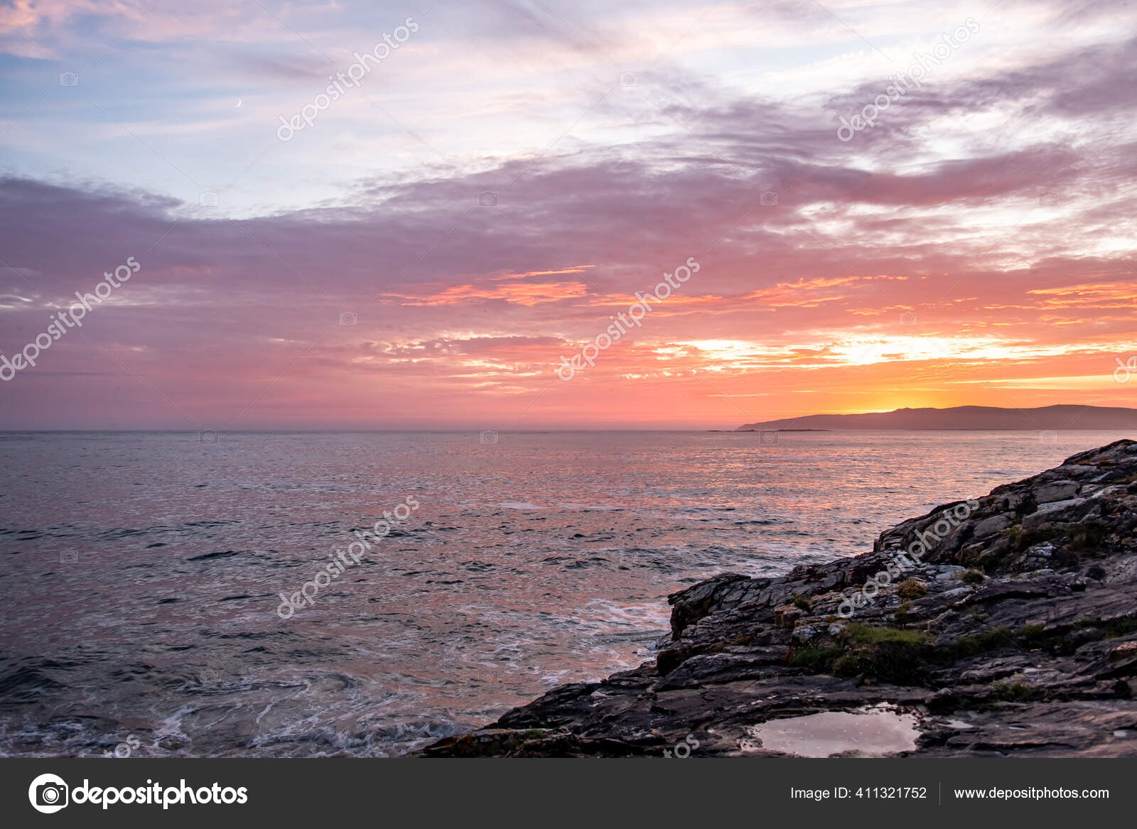 Sunset above Aran Island - Arranmore - County Donegal, Ireland. Stock ...
